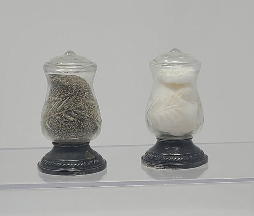 Shakers, Quaker Hurricane, Silver Salt and Pepper Shakers, Vintage - Etsy