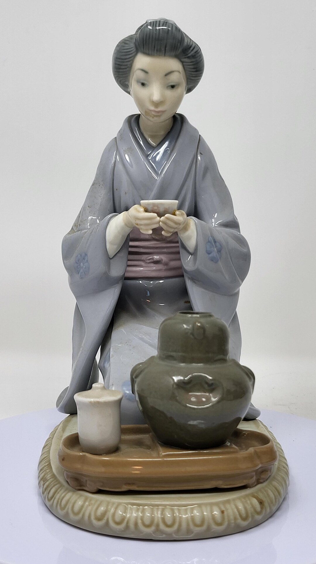 Lladro August Moon Geisha #5122, 1981 Japanese Geisha Girl Serving Tea ...