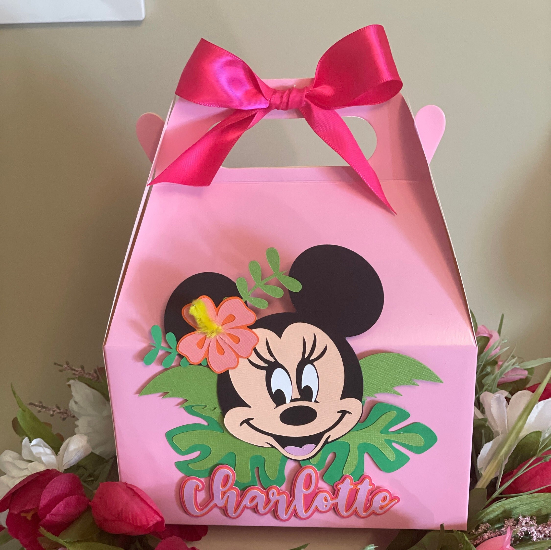 Minnie Gable Box, Minnie Hawaiana , Minnie Favor Box, Minnie Party ...