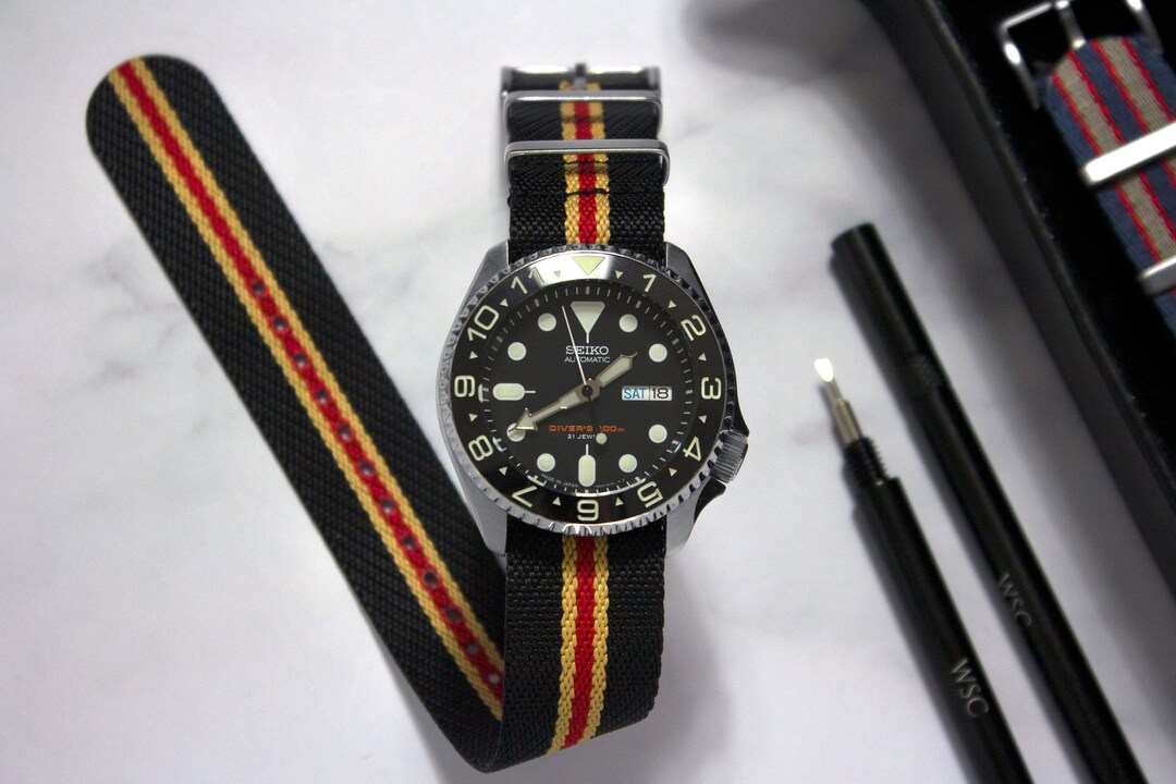 Heritage Tudor Twill, Single Pass Watch Strap, Black Khaki Red (20mm ...