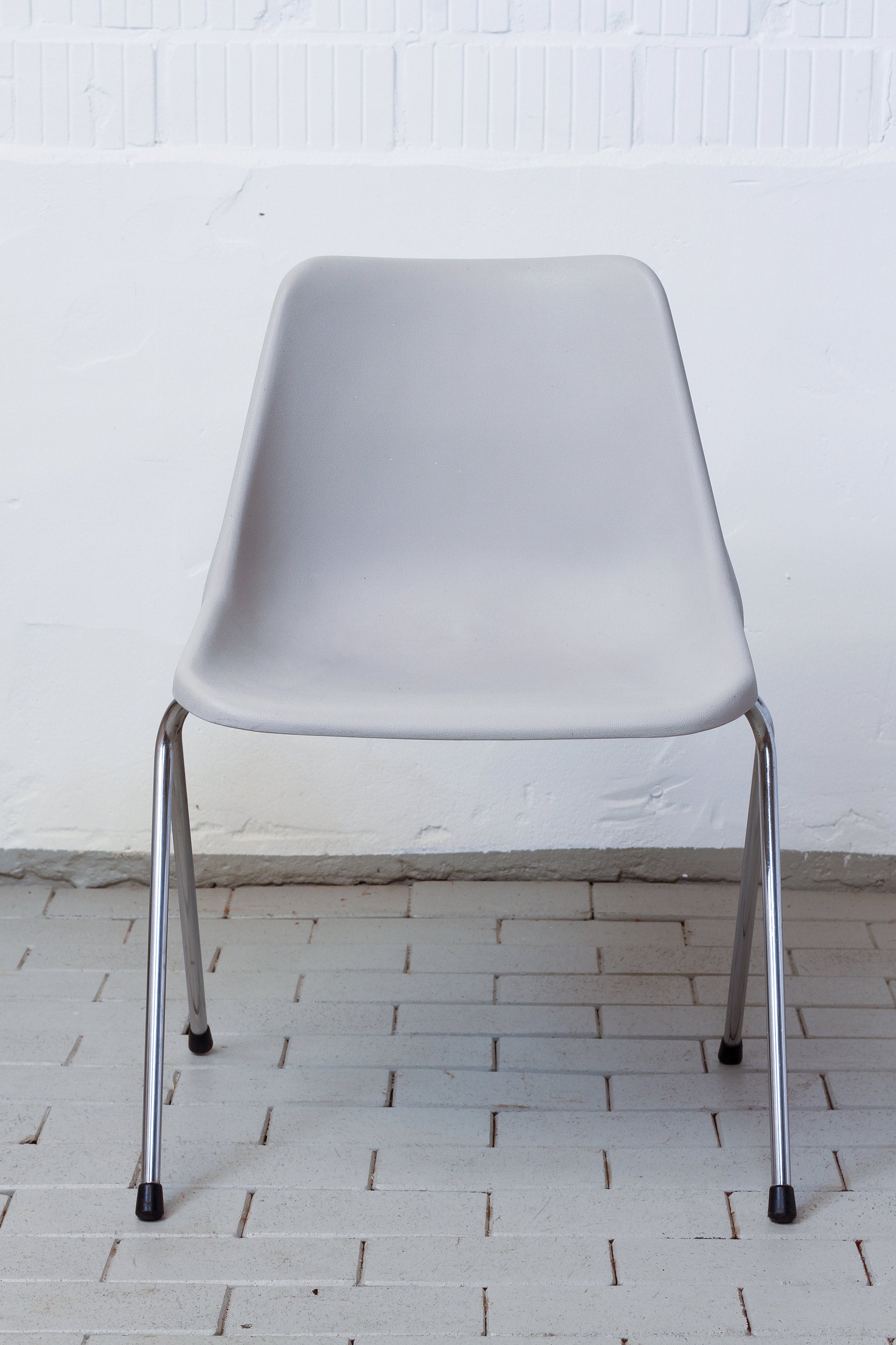 Mid Century Chair Light Grey Polyprop Designer Robin Day Hille 60s ...