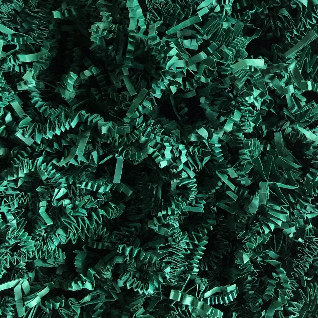 Hunter Green Crinkle Paper, 1 Lb. Shredded Paper for Gift Baskets and ...