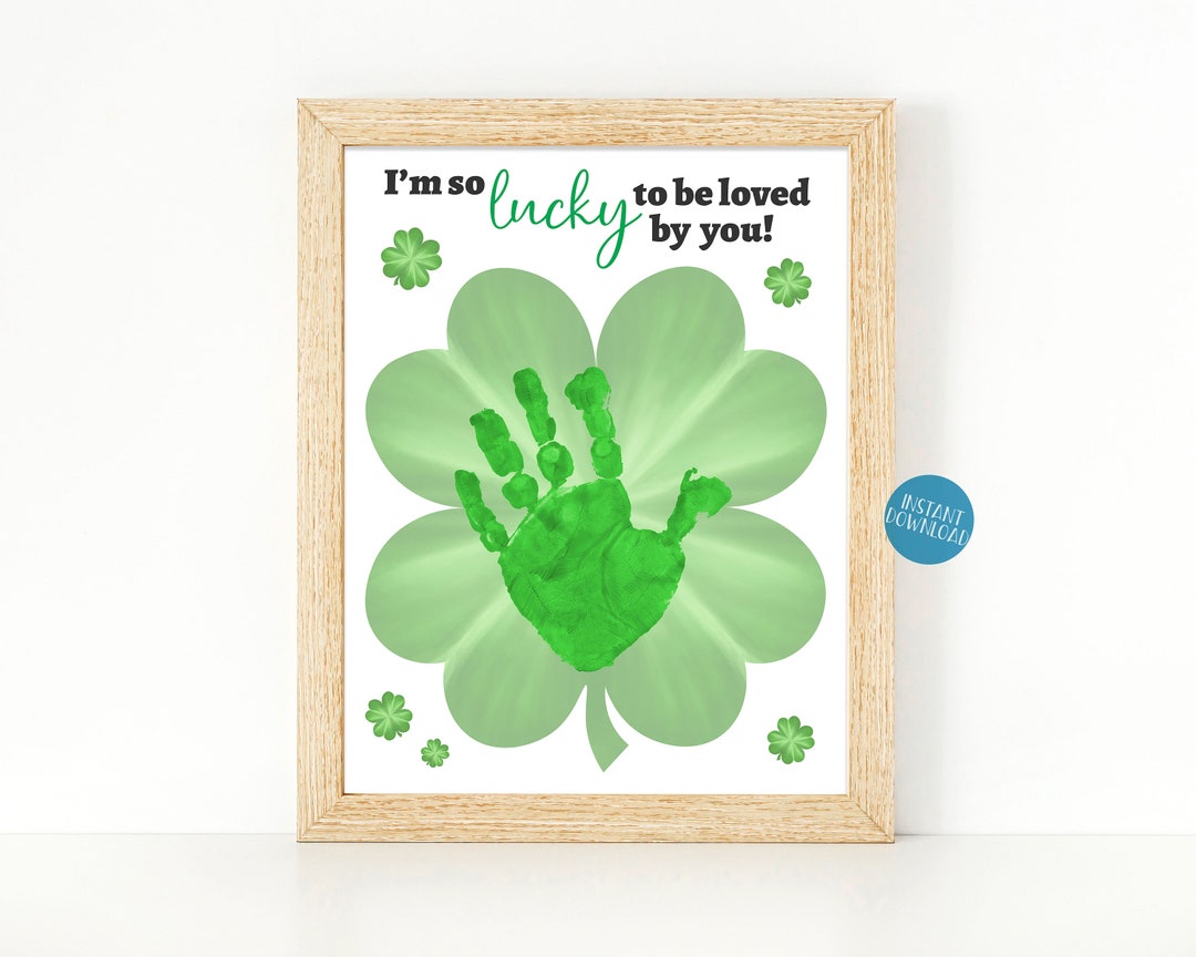 St Patrick's Day Handprint Art Project for Kids, Lucky Clover Handprint ...
