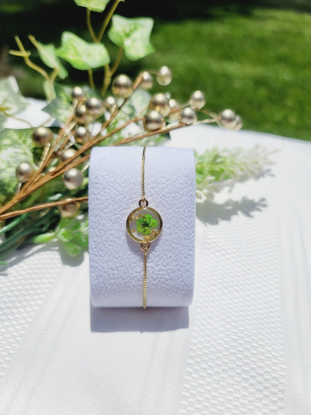 Resin Bracelet | Floral Jewelry | Fresh Flowers, Baby Shower ...