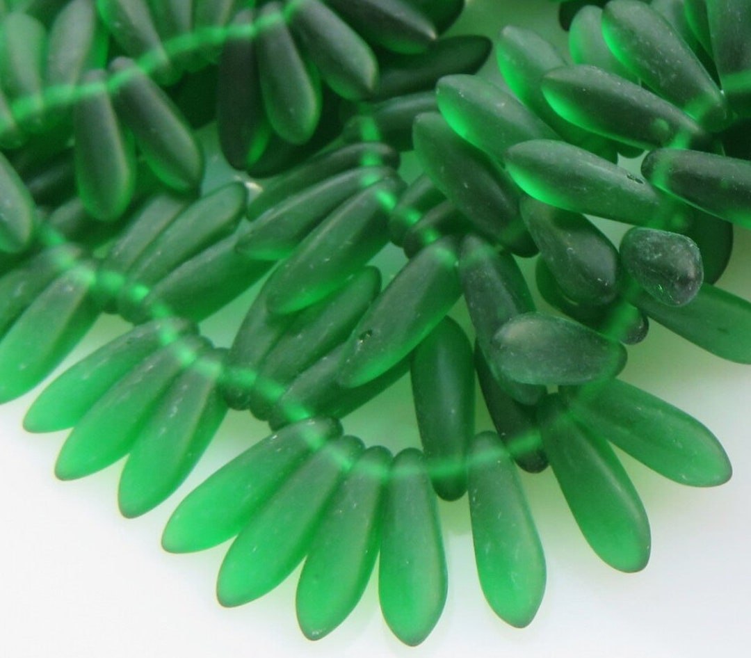 Matte Emerald Green Daggers, Czech 3 X 10 Mm Glass Dagger Beads- Item ...