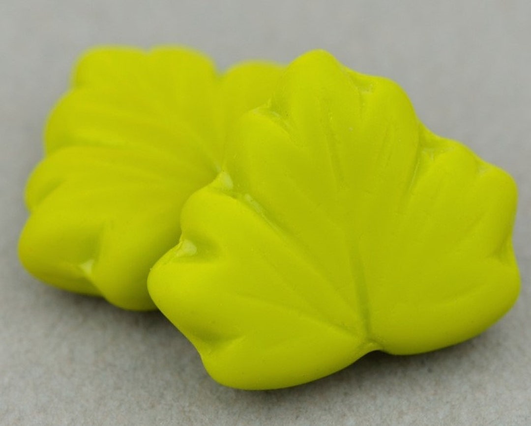Opaque Meadow Matte Chartreuse Green Glass, Czech Maple Leaf, 13 Mm by ...