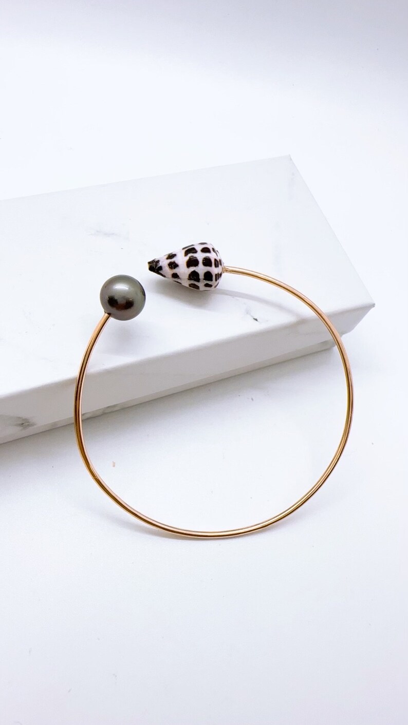 Tahitian Pearl and Hebrew Cone Shell Bracelet in 14kt Gold Fill Size 8 ...