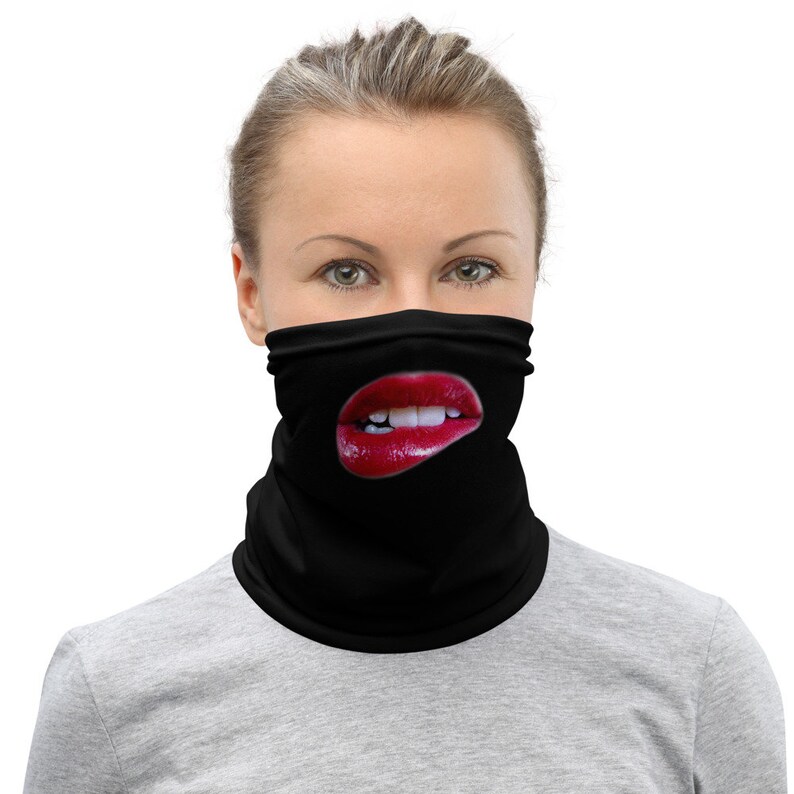 Funny Red Lips Face Mask & Neck Gaiter, Washable Adult Face Covering ...