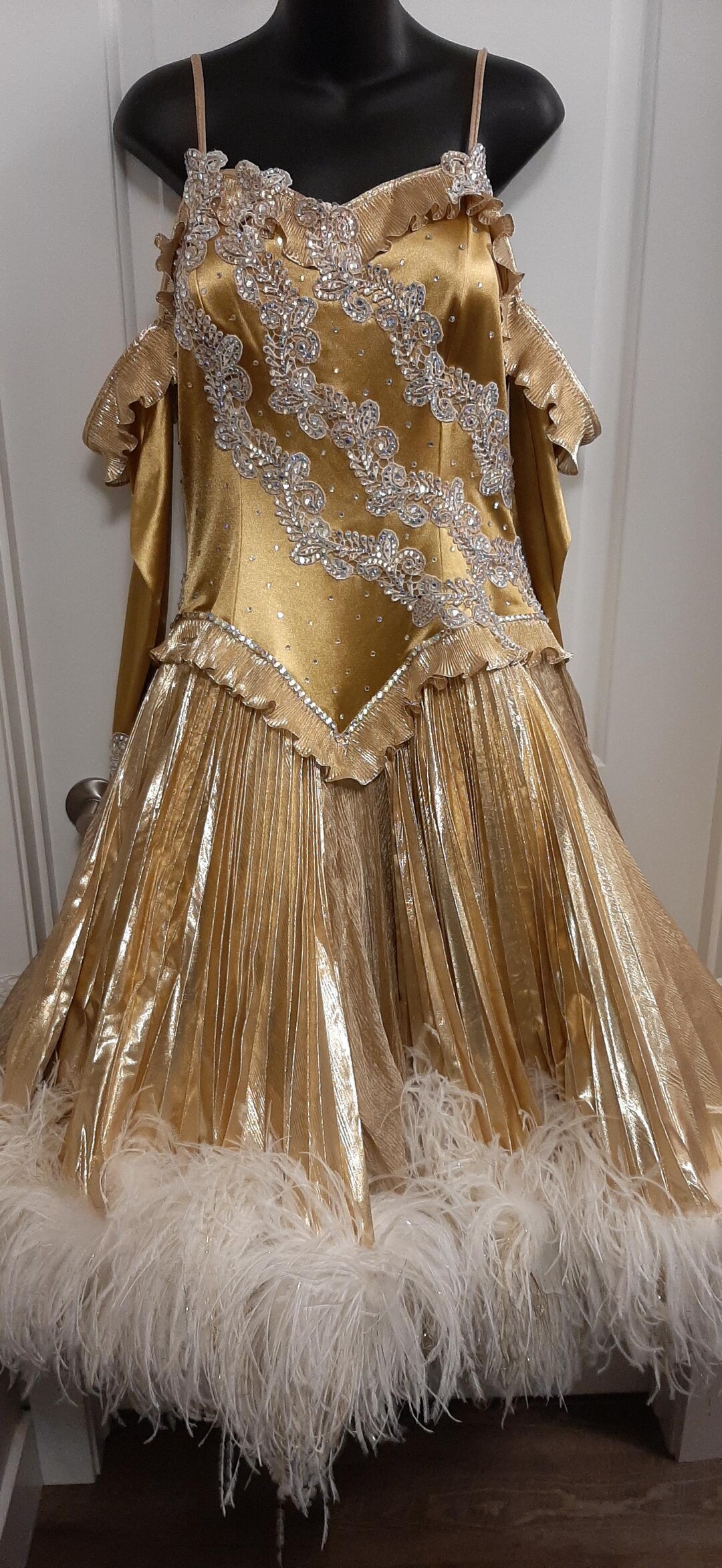 Vintage Renaissance Competition Ballroom Dance Dress Golden Lace Pleats ...