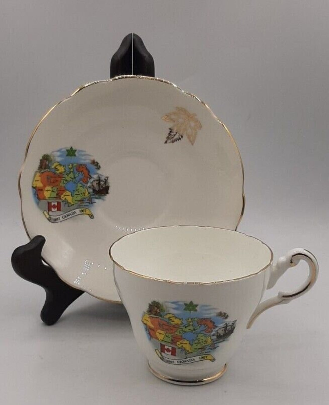 Royal Darwood Bone China 1867-1967 Canada Maple Leaf Centennial Tea Cup ...