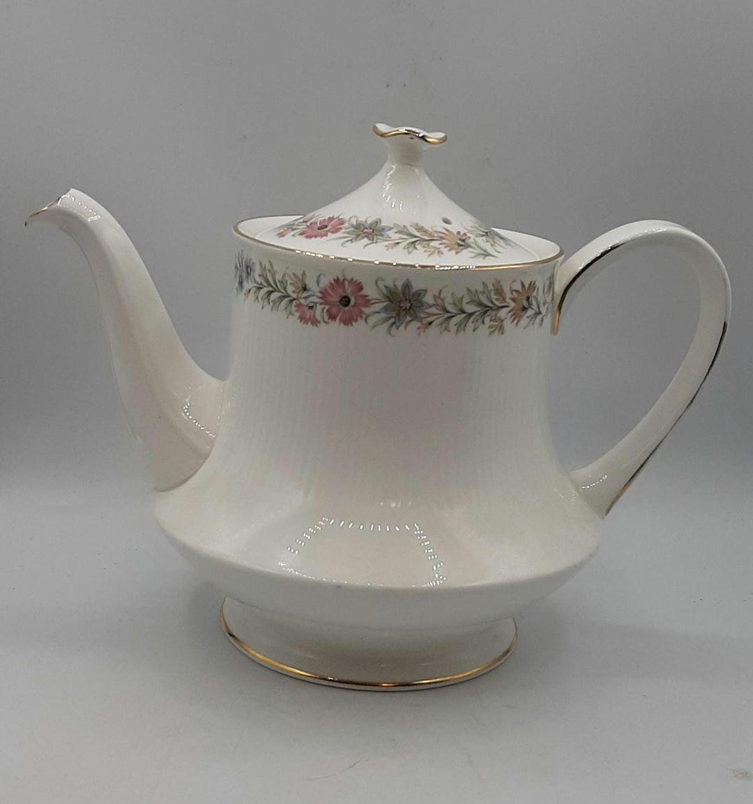 Rare Paragon Belinda Teapot 4 Cup - Bone China England - Etsy