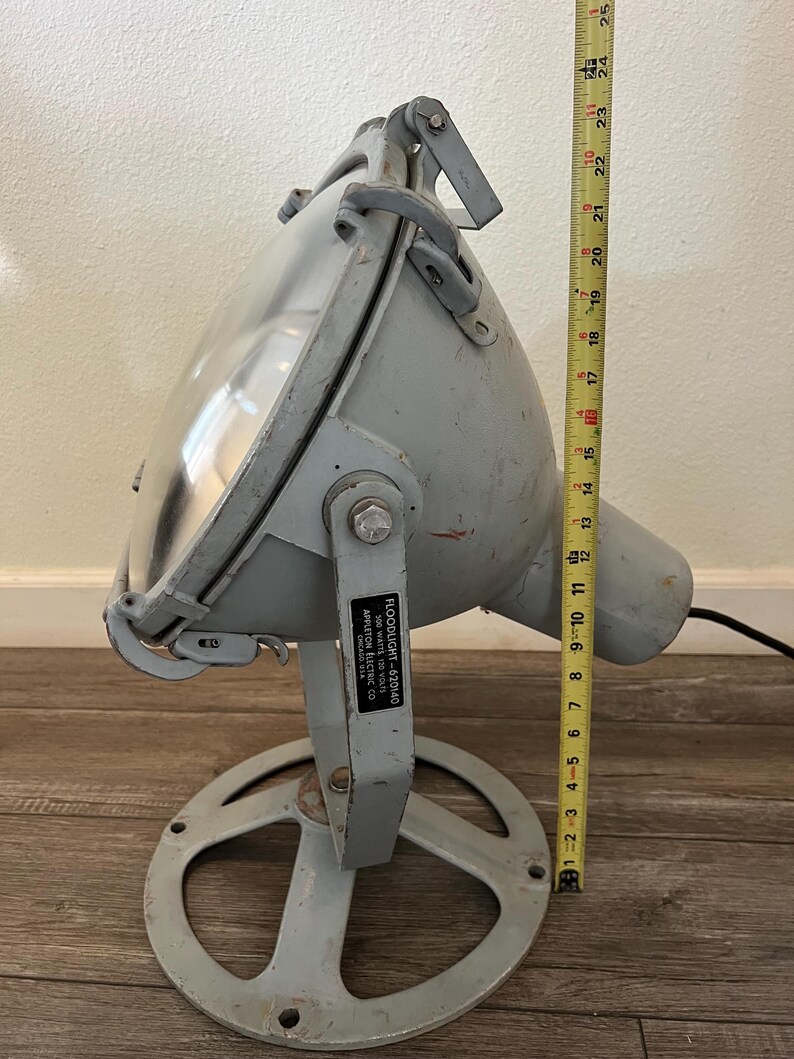 Vintage Appleton Electric Floodlight 620140 Industrial Spotlight Pyrex ...