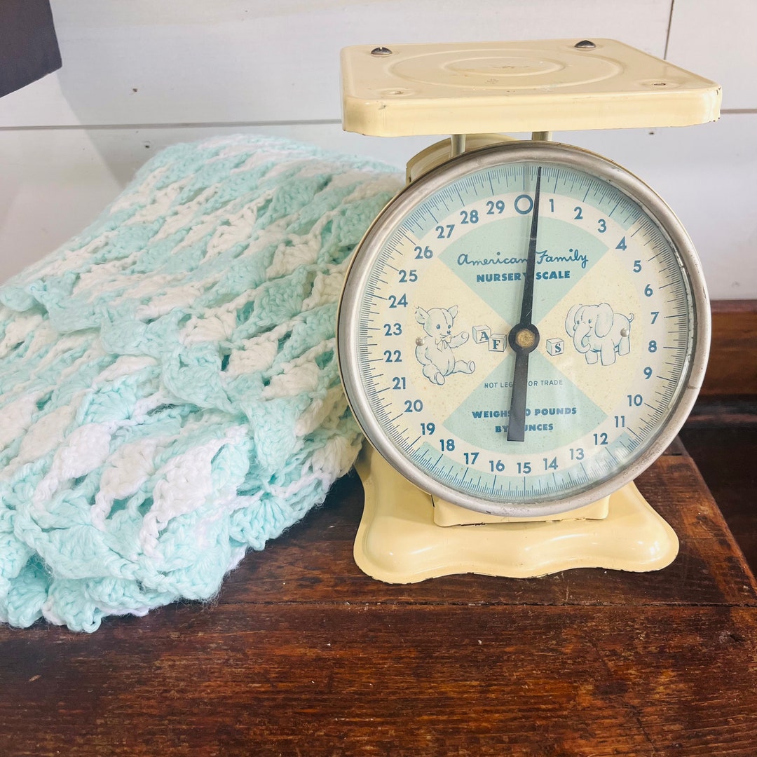 Vintage American Family Nursery Scale - Antique Baby Scale - Farmhouse ...