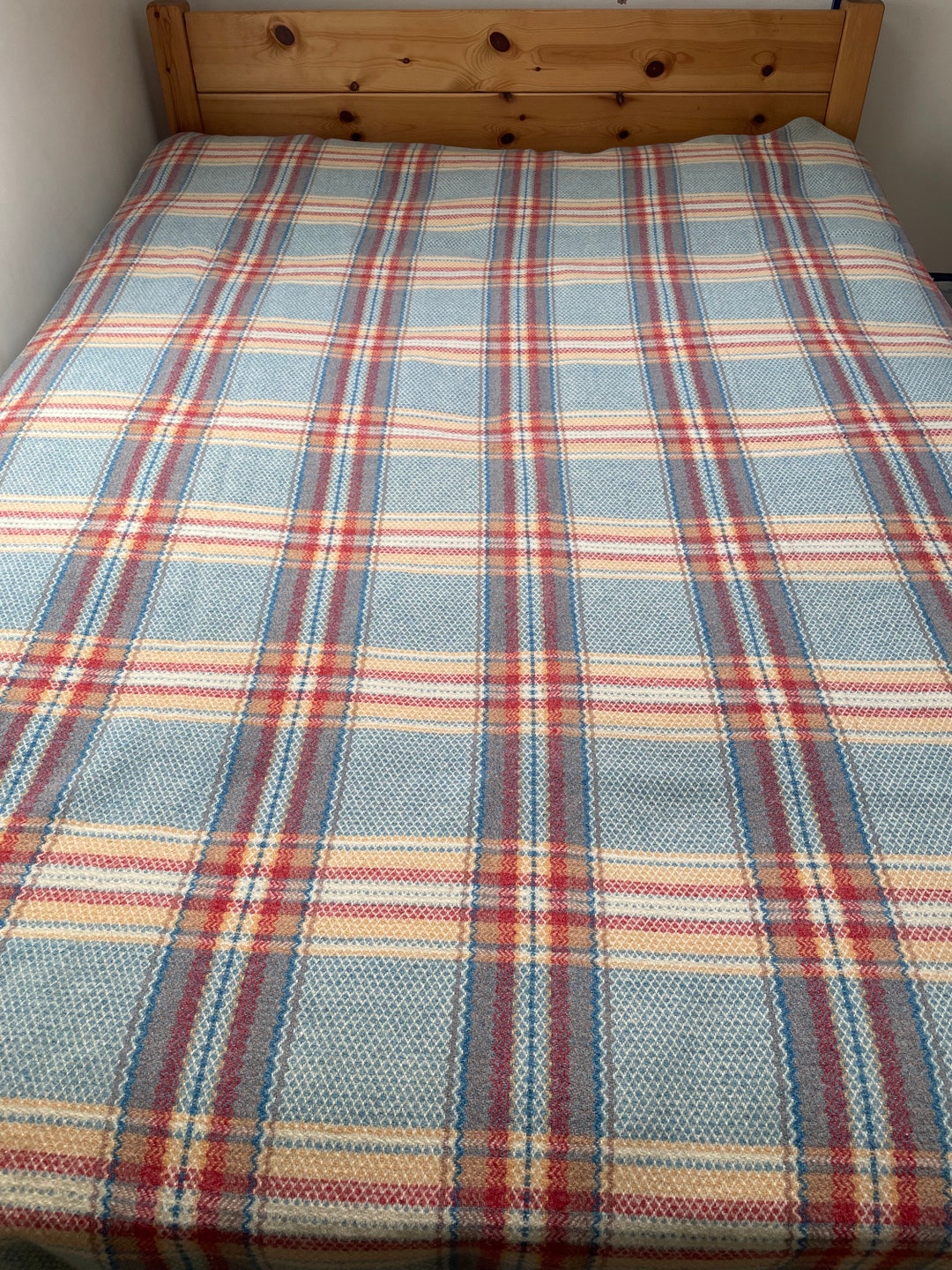 Traditional Vintage Welsh Wool Plaid Blanket Carthen in Shades of Blue ...