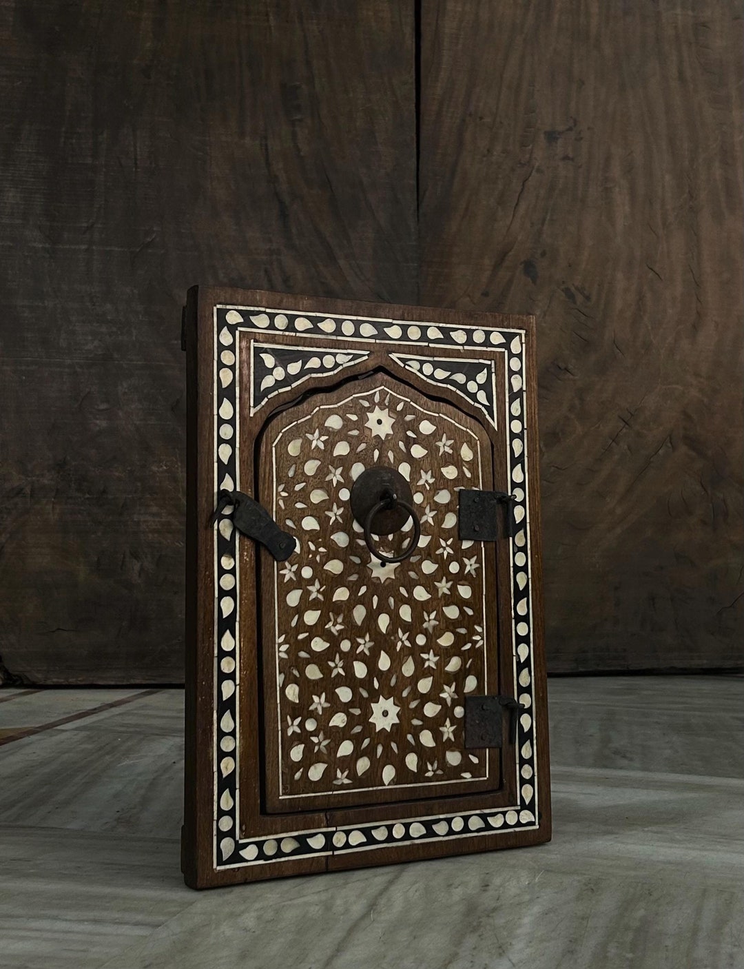 Handcrafted Moroccan-style Bone Inlay Window Panel - Geometric Floral ...