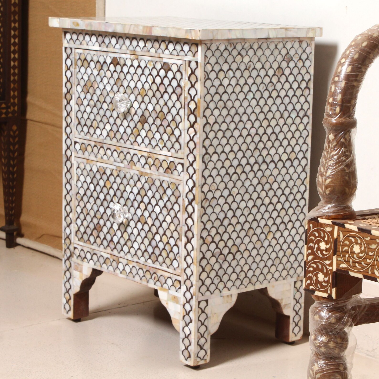 Home Decorative Mother of Pearl Two Drawer Bedside Table Antique ...