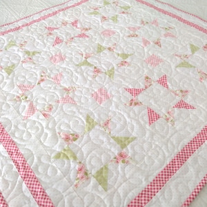 Pretty in Pink Baby Quilt - Etsy