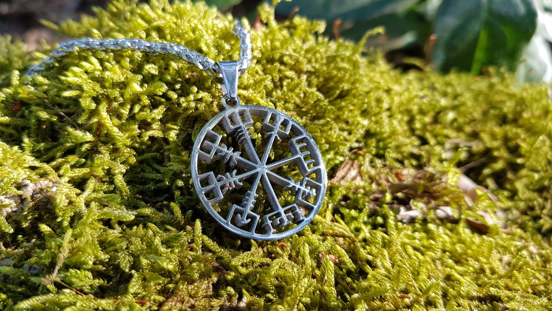Vegvisir, Viking Compass, Runic Compass , Rune Compass, Viking Compass ...
