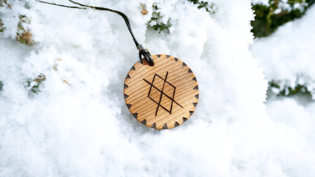 Gungnir Amulet / Gungnir Amulet / Viking Amulet / Handmade Rune / Hand ...