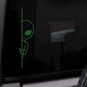 Peeking Alien Area 51 UFO Car Decal, Yeti / Laptop / Mac Book ...