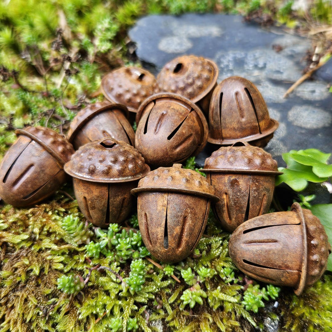 X10 Rustic Tin Acorn Bells - Etsy