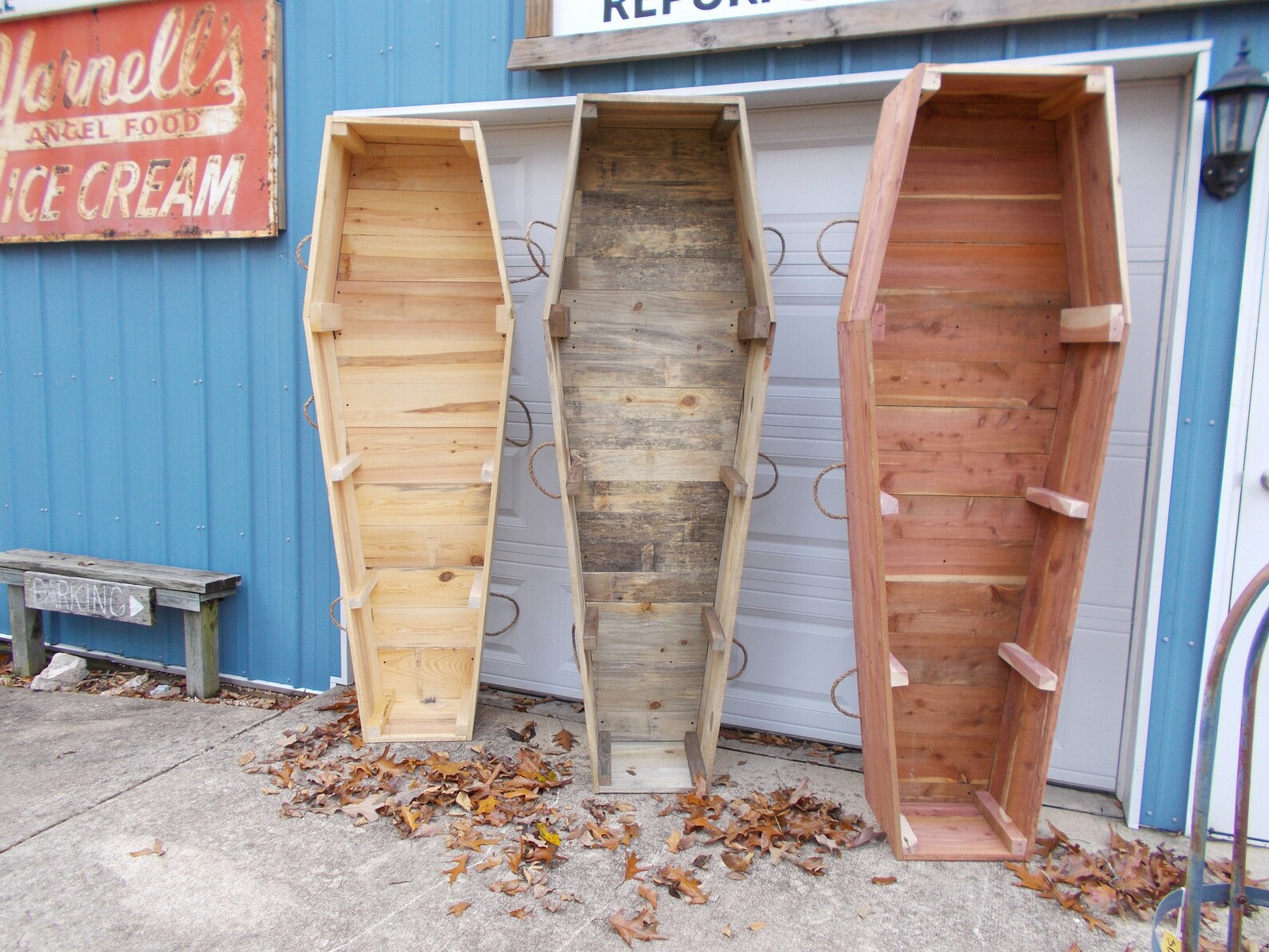 GENUINE Toe-pincher Wood Coffin Box/casket/for Cowboy Funerals ...