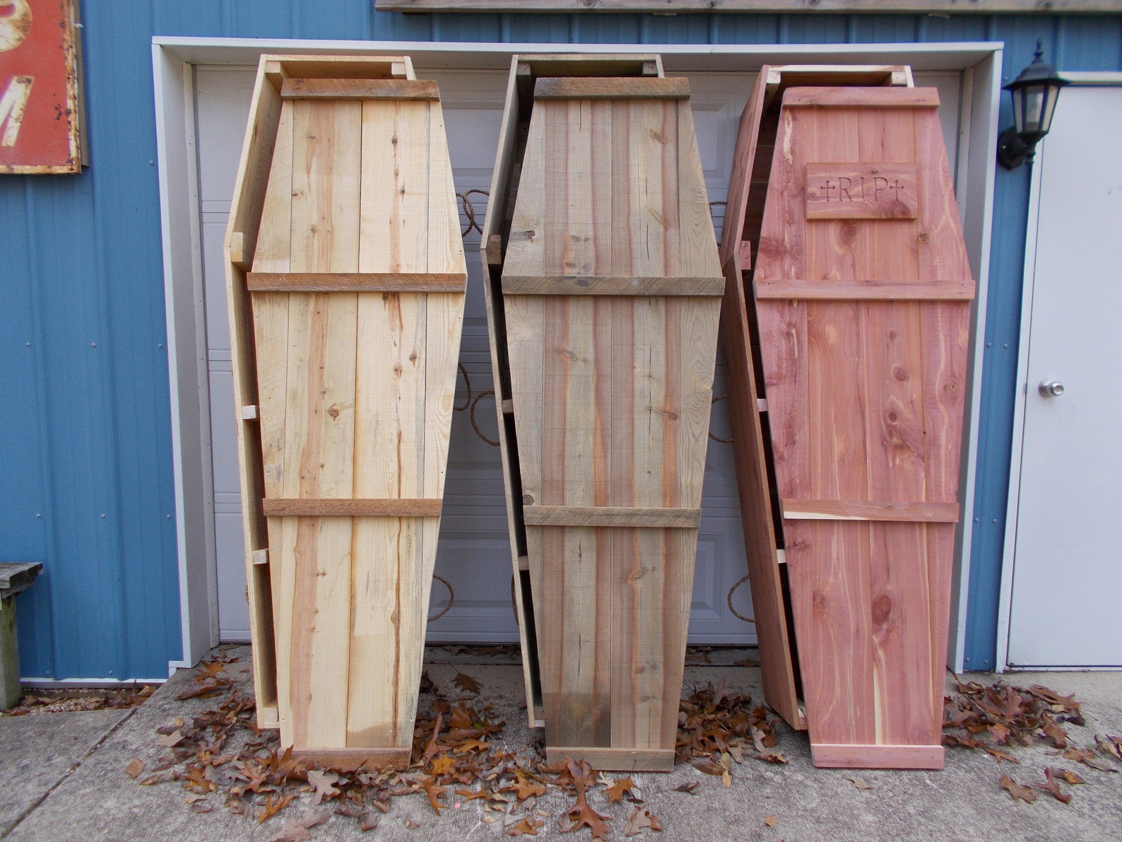 GENUINE Toe-pincher Wood Coffin Box/casket/for Cowboy Funerals ...