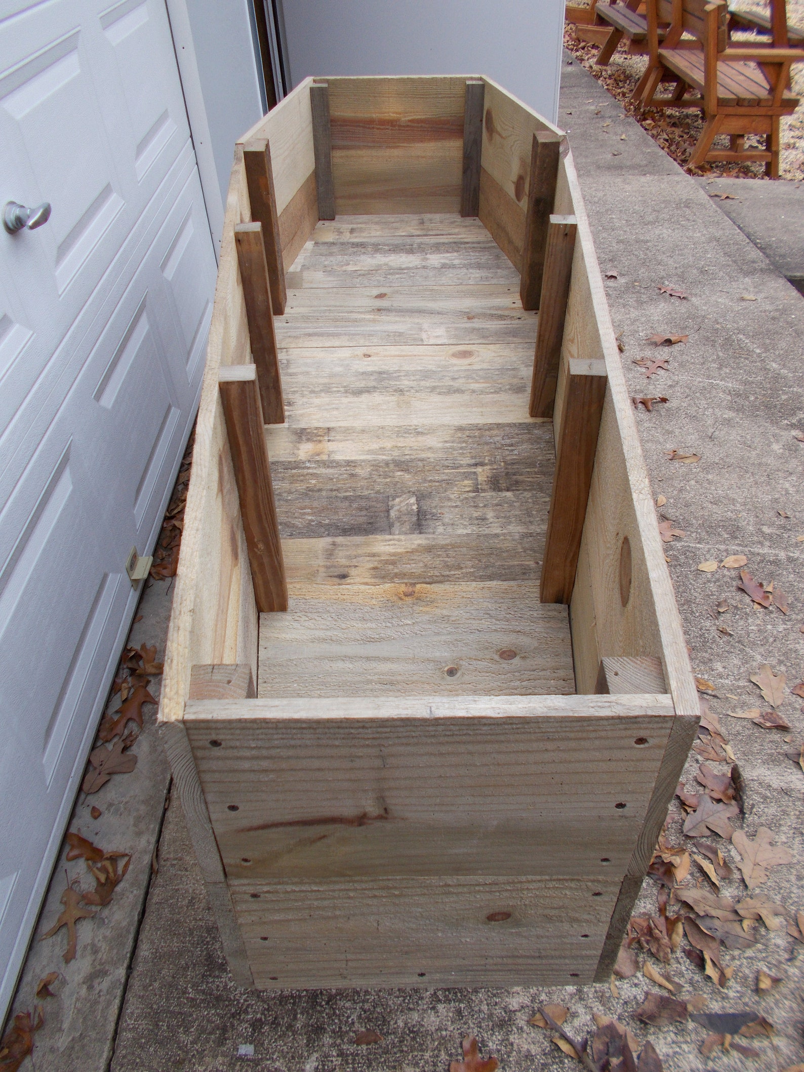 GENUINE Toe-pincher Wood Coffin Box/casket/for Cowboy Funerals ...