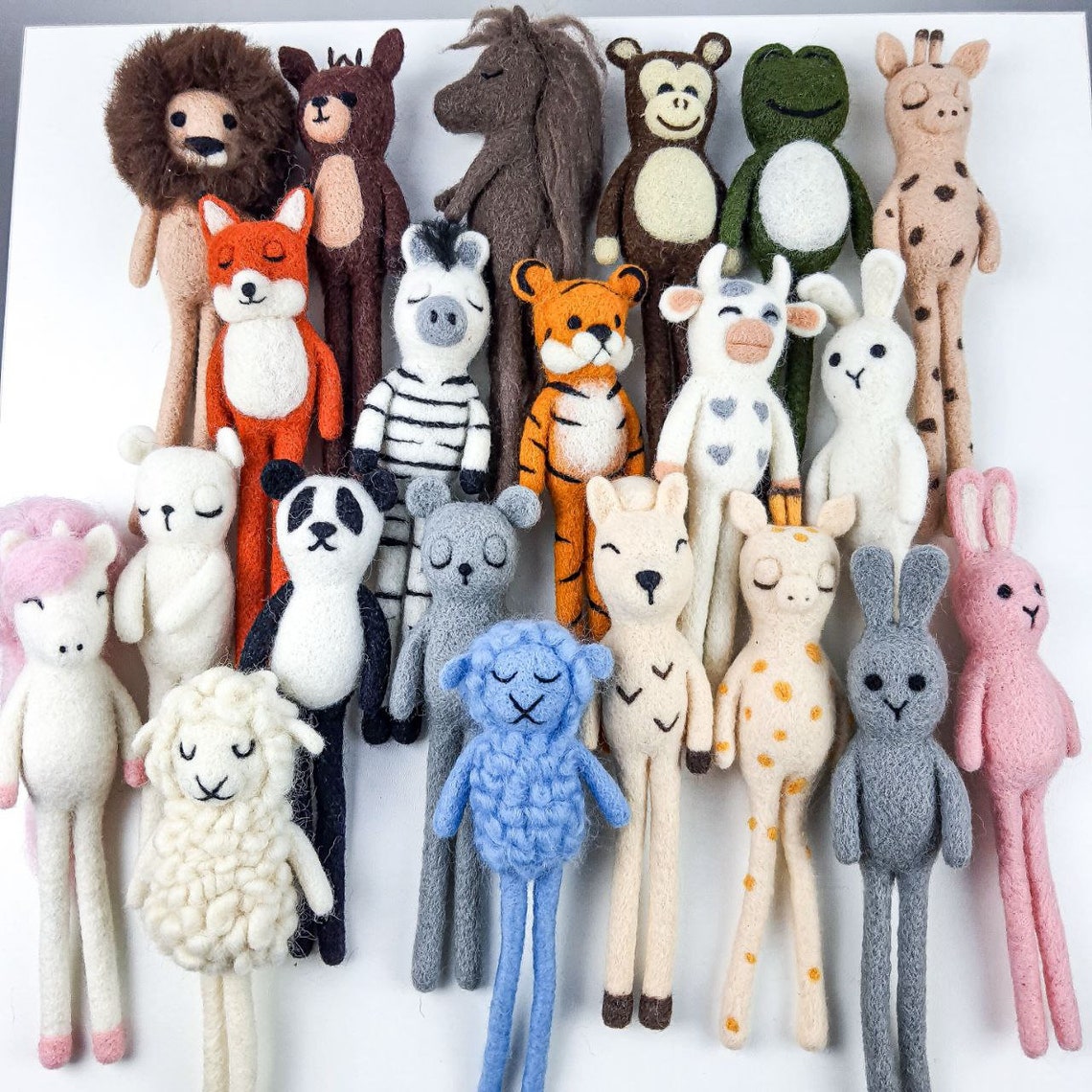 Props Set Frog Wooltoy Frog Bonnet Green Bonnet Props - Etsy