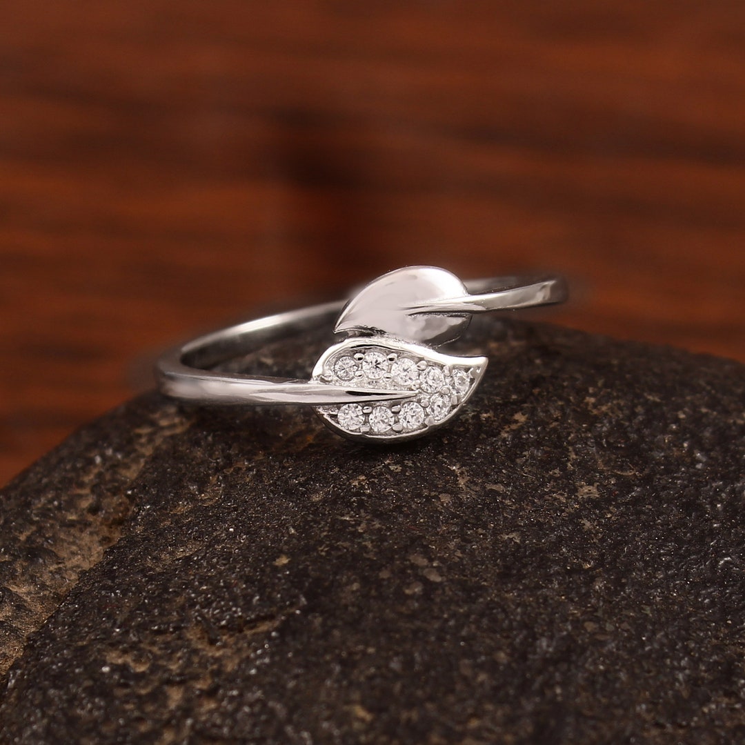 14k Gold Leaf Ring: Dainty Diamond Pave Promise Ring - Etsy