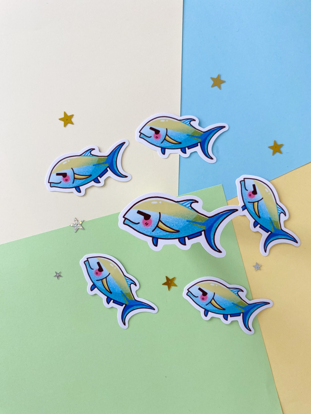 OMILU Die Cut Sticker // Fish Fish Sticker Bluefin Trevally - Etsy