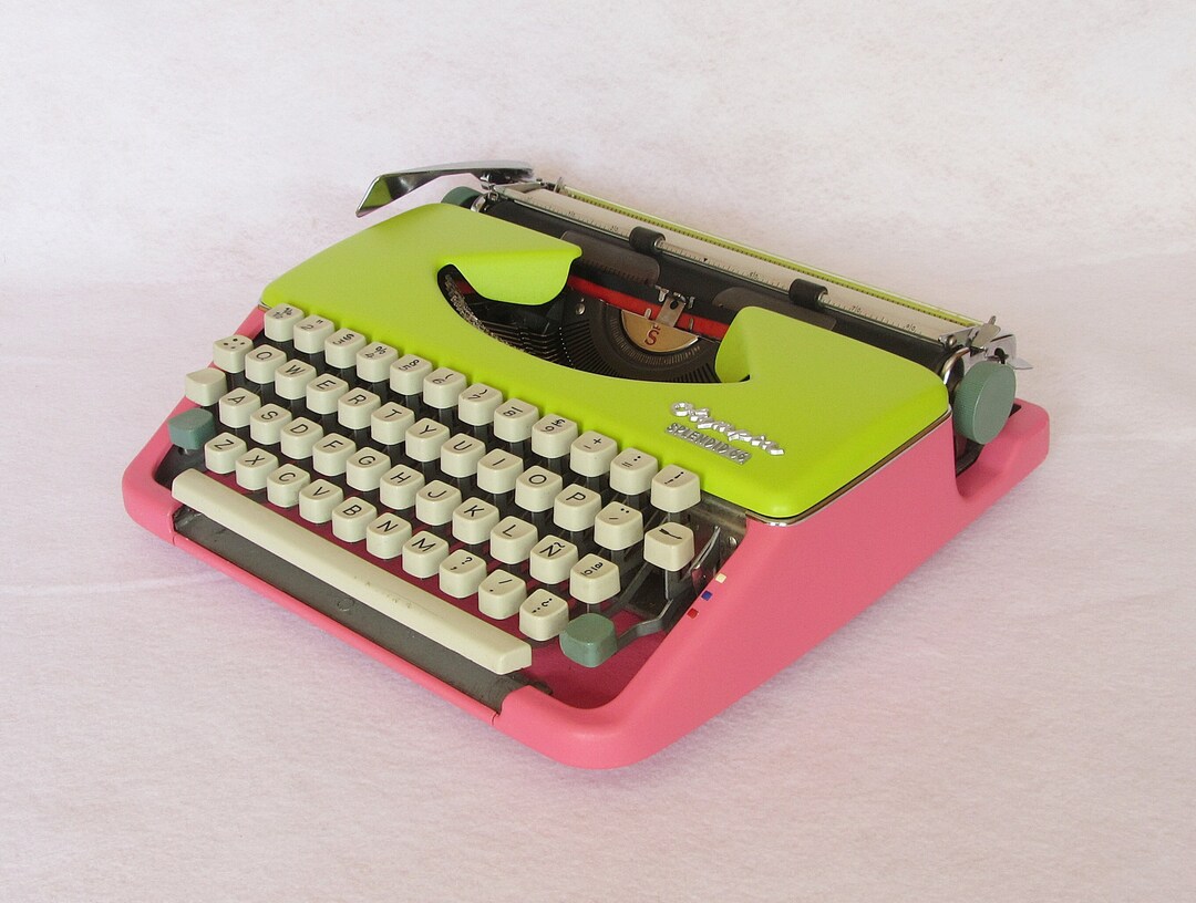 SALE OLYMPIA Splendid 66 Typewriter, Carrying Case, New Ink, Works ...