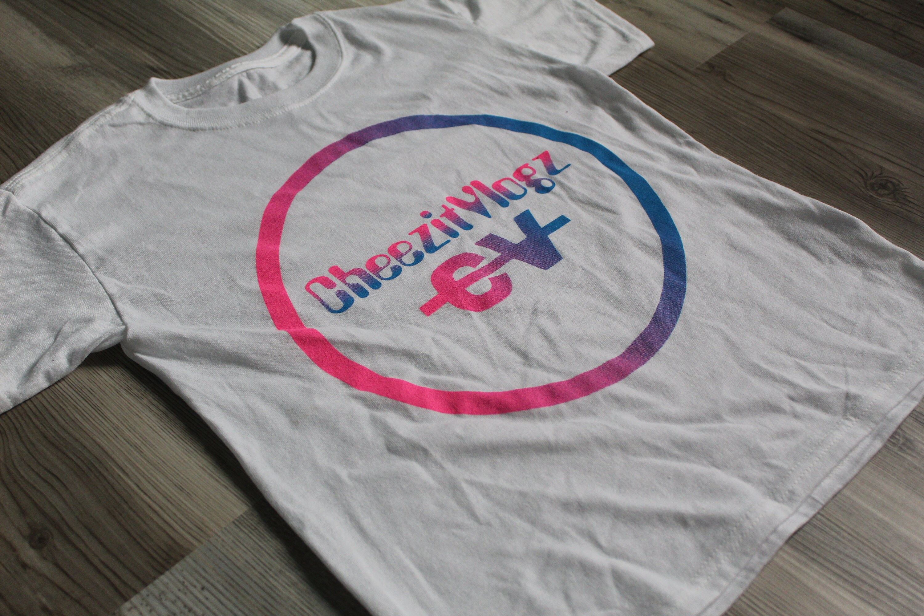 Cheezitvlogz Logo Pink Fading Into Blue T-shirt - Etsy