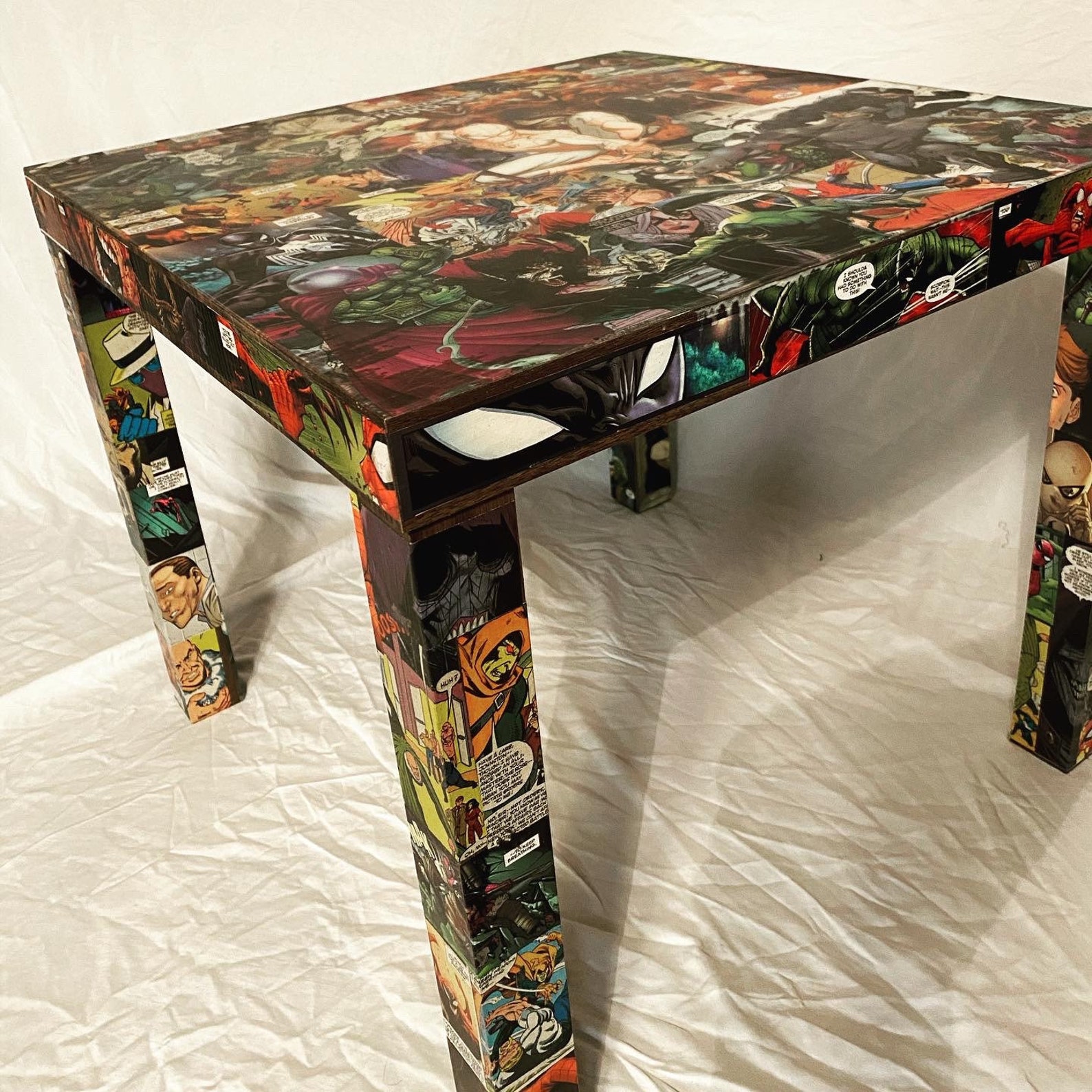 Custom Comic End Table With Epoxy Resin - Etsy