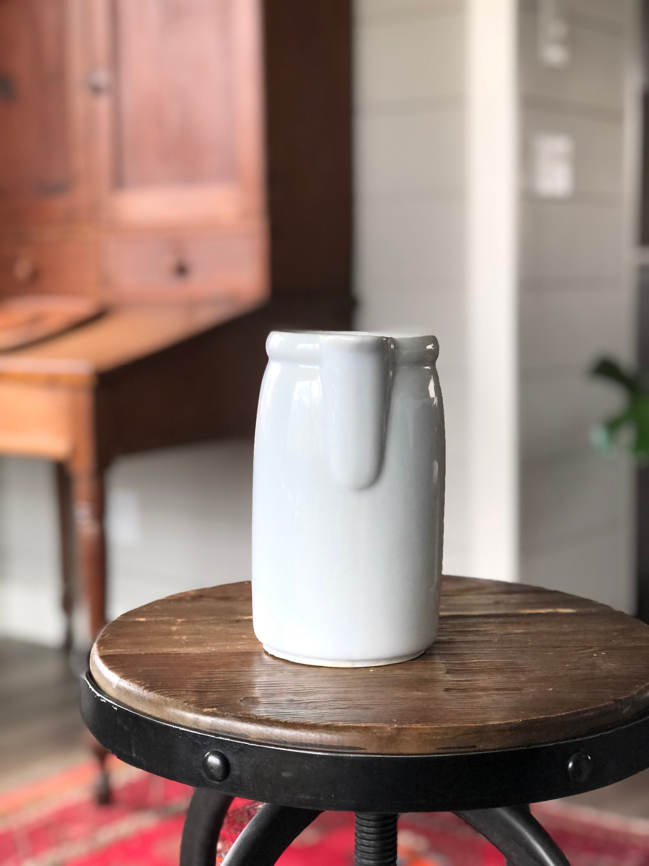 Plain White Very Pale Blue McCoy Pitcher 1429 - Etsy.de