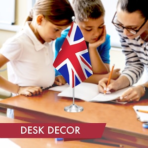 G128 United Kingdom UK Deluxe Desk Flag Set | 8.5x5.5 in | Printed 300D ...