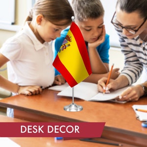 G128 Spain Spanish Deluxe Desk Flag Set | 8.5x5.5 in | Printed 300D ...
