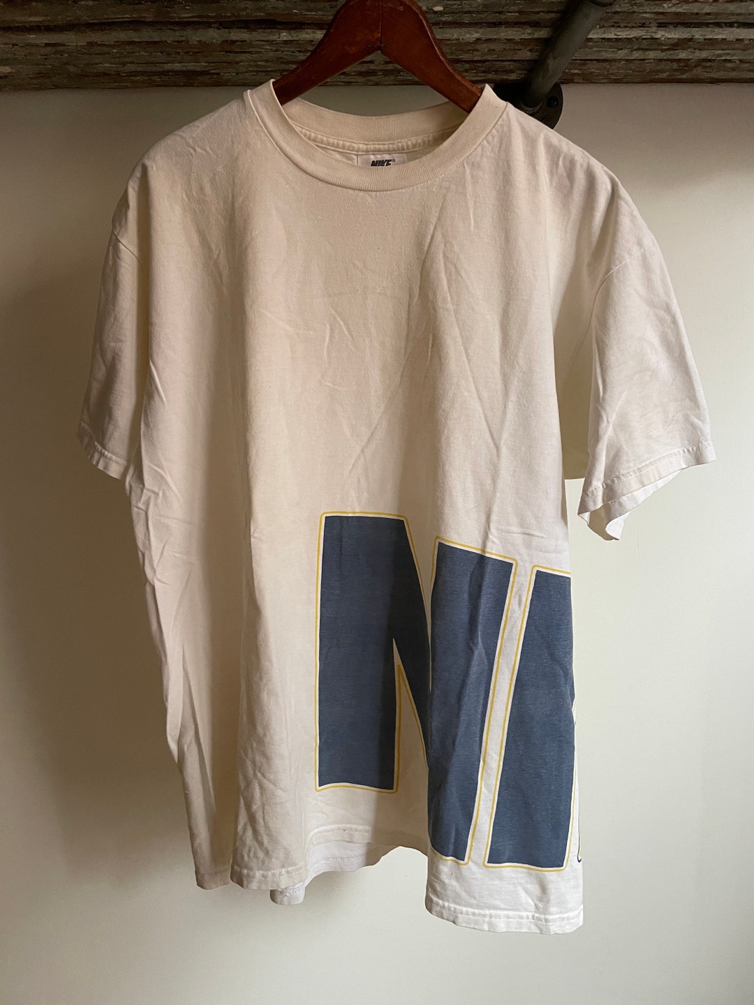 Vintage 90’s Nike Wrap Around Graphic T-shirt. Size Medium. Great ...
