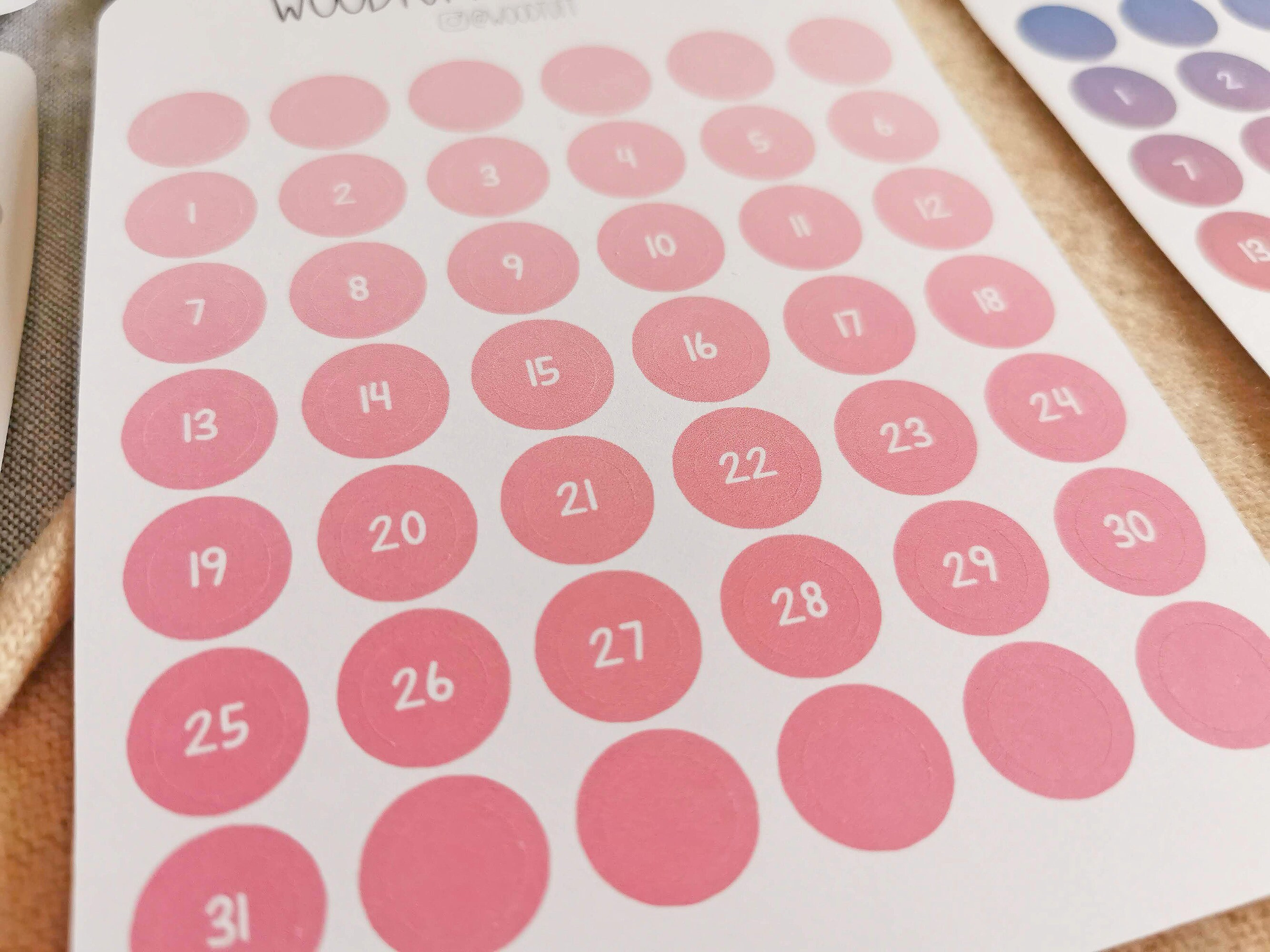Date Circles - Decorative Ombre Numbered Dots Sticker Sheet for Dot ...