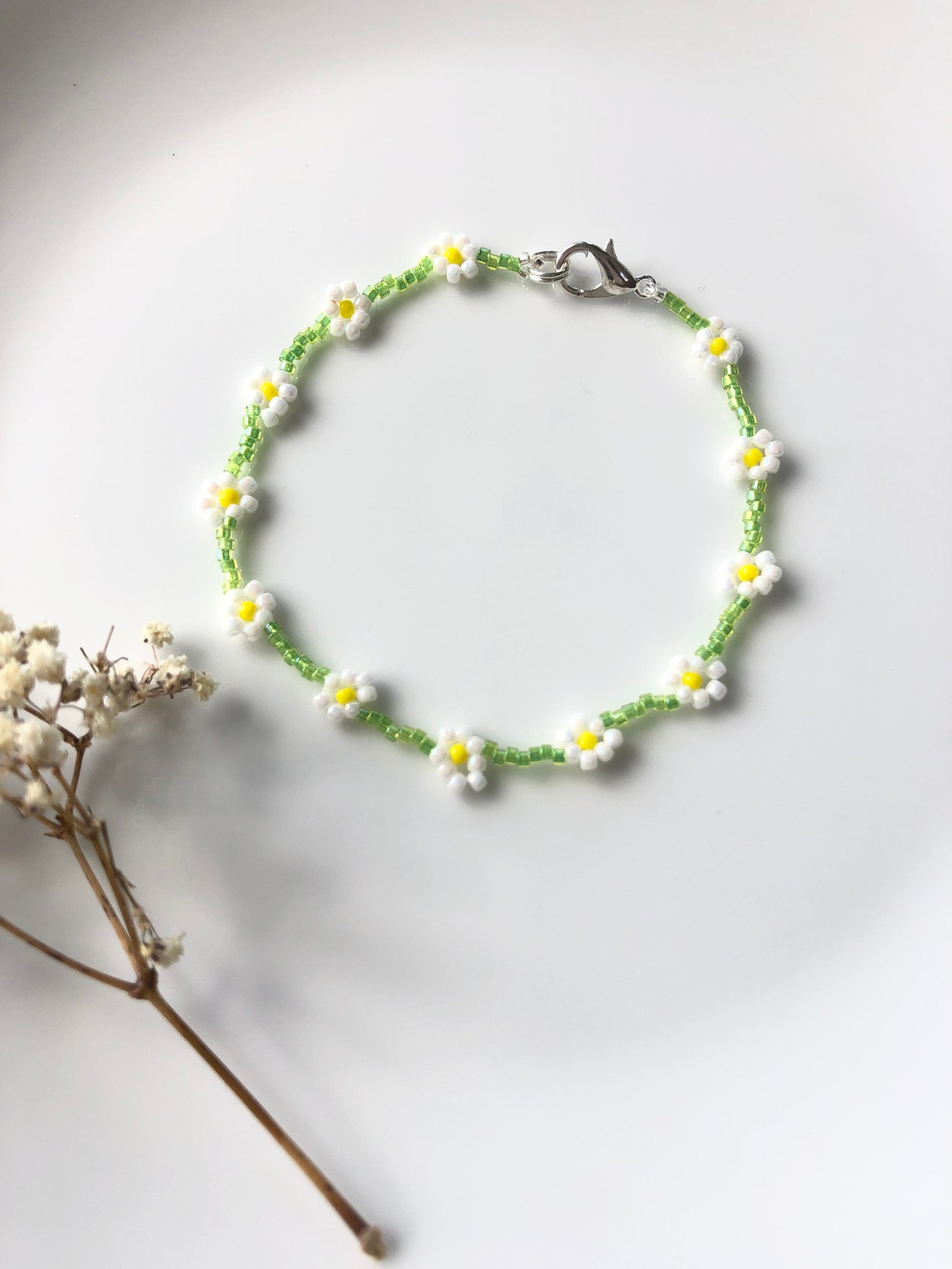 Daisy Bracelet, Seed Beaded Daisy Bracelet, Seed Beaded Daisy Chain ...