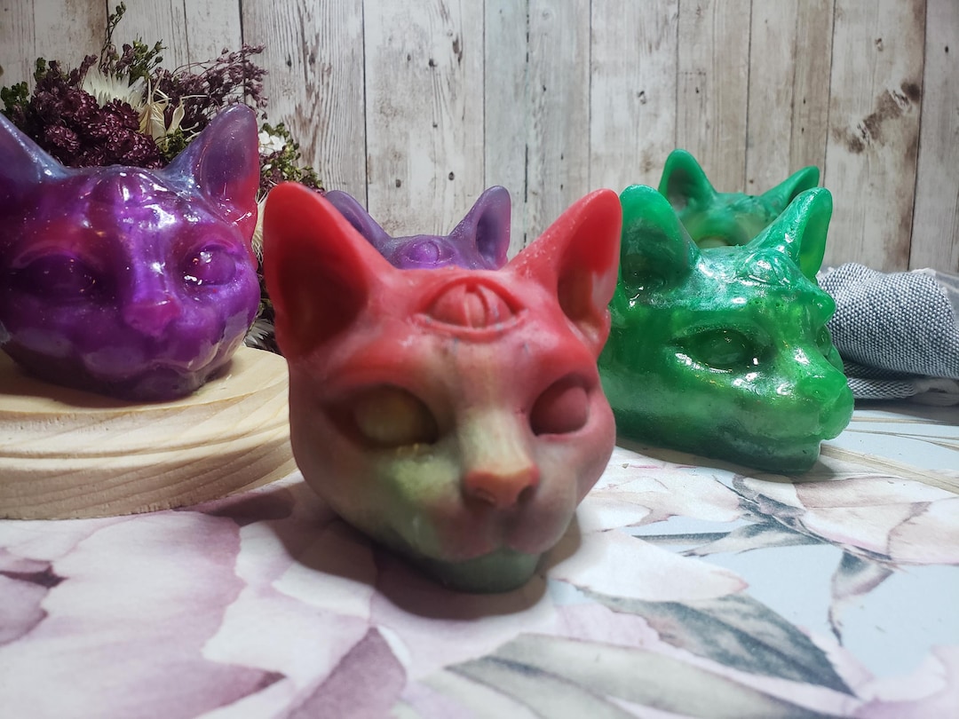 Resin 3-eyed Cat. 1 Count - Etsy
