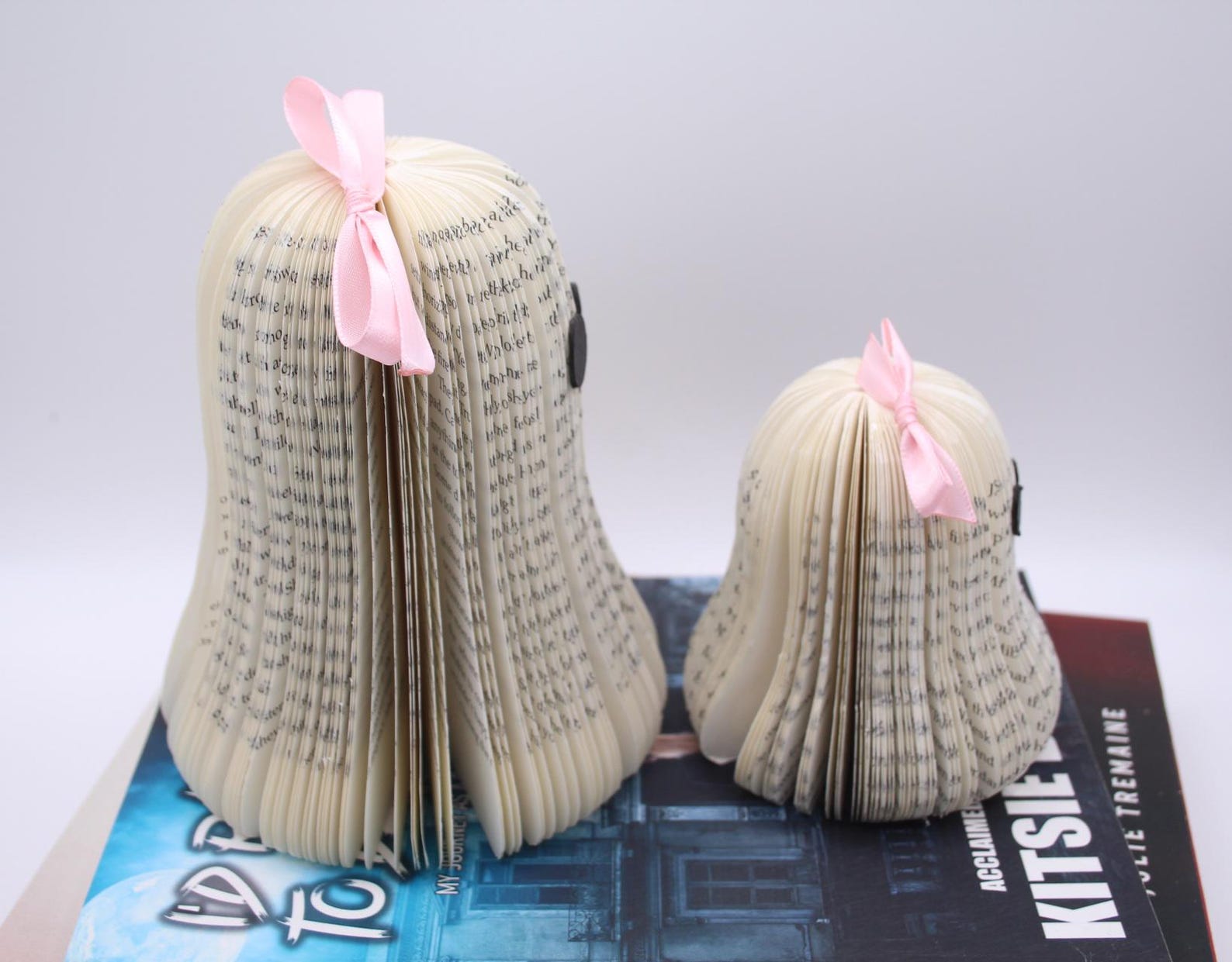 Book Page Ghost With Pink Bow - Halloween Tabletop Decor - Etsy