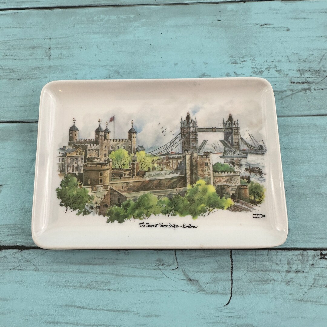 Vintage London Tray: Melamaster Tower Bridge, Kenneth A. Bromley Art ...