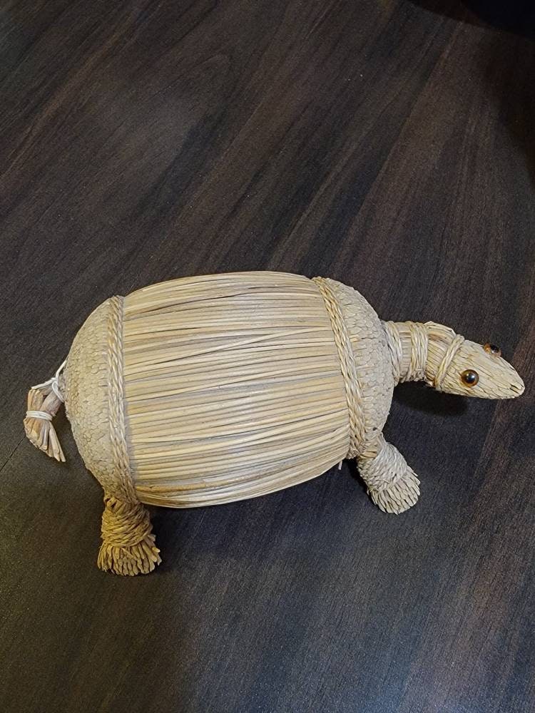 Hand Woven Grass Straw Turtle Figure Sea Turtle - Etsy