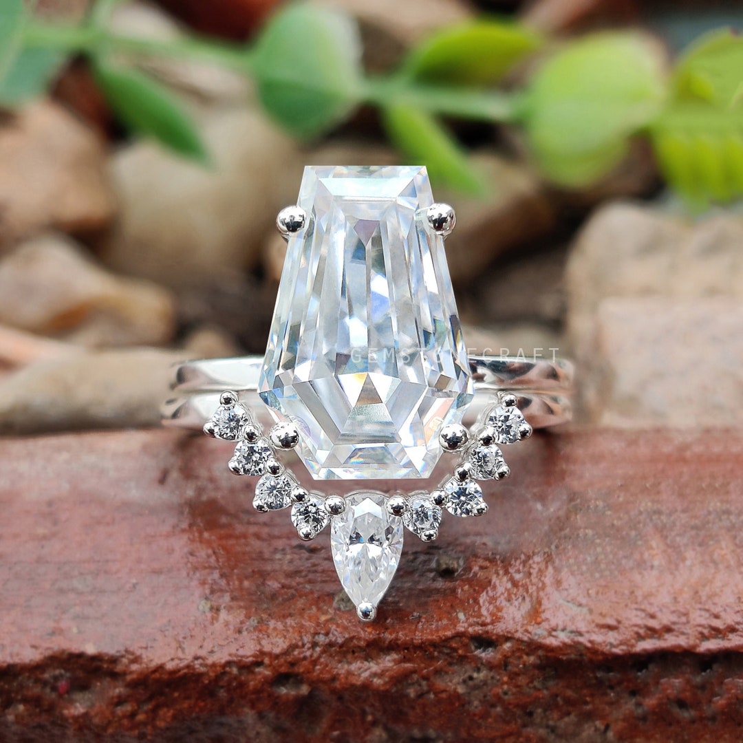 Coffin Moissanite Ring, Coffin Ring, Coffin Engagement Ring, 5.00 TW ...
