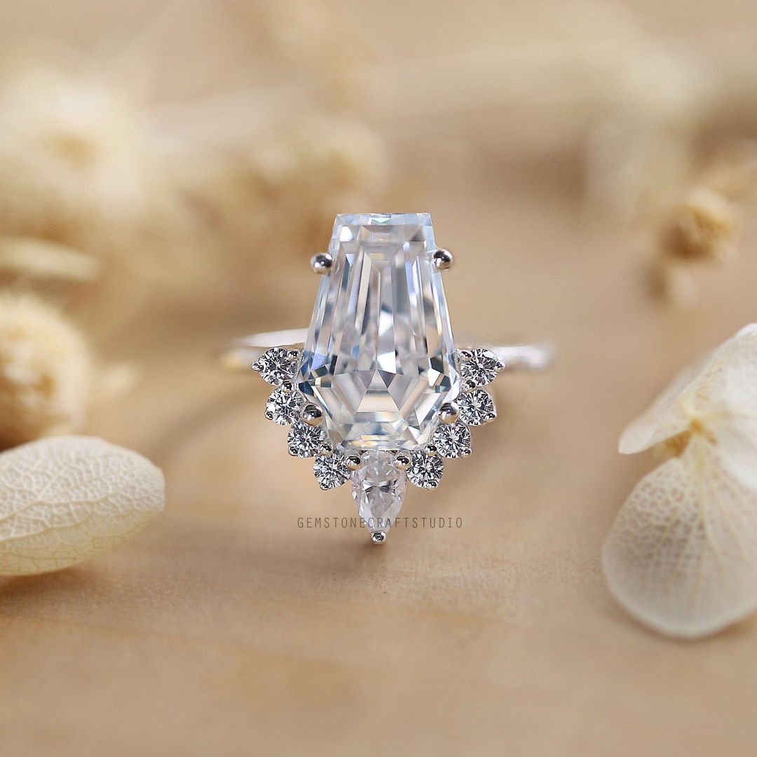 Coffin Moissanite Ring, Coffin Ring, Coffin Engagement Ring, 5.27 TW ...