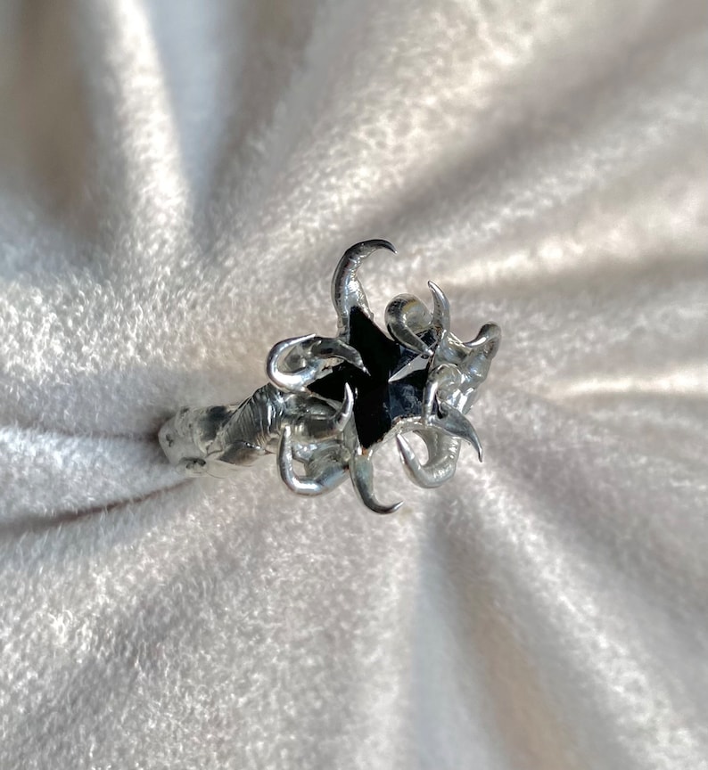 Delicate and Subtle Star-shaped Ring Handmade Spiky Star - Etsy