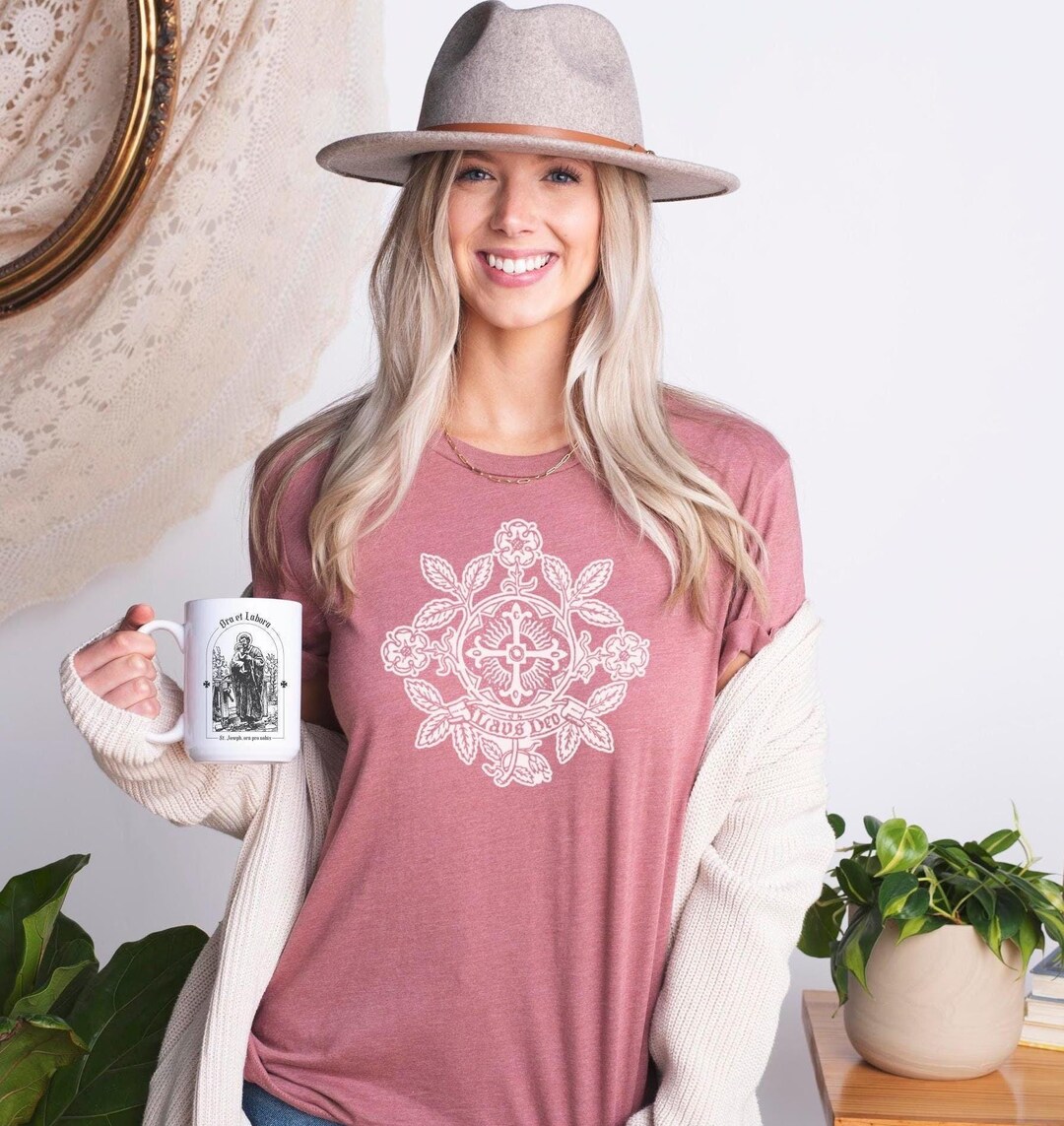 Vintage Floral "laus Deo" Latin for "praise Be to God" Tee - Catholic ...