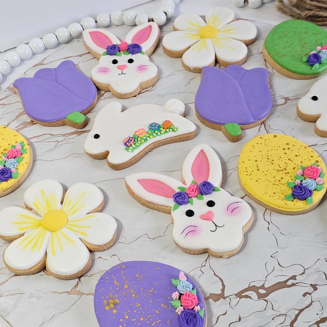 Create a Memorable Easter Dessert Table With Our Personalized Cookies ...