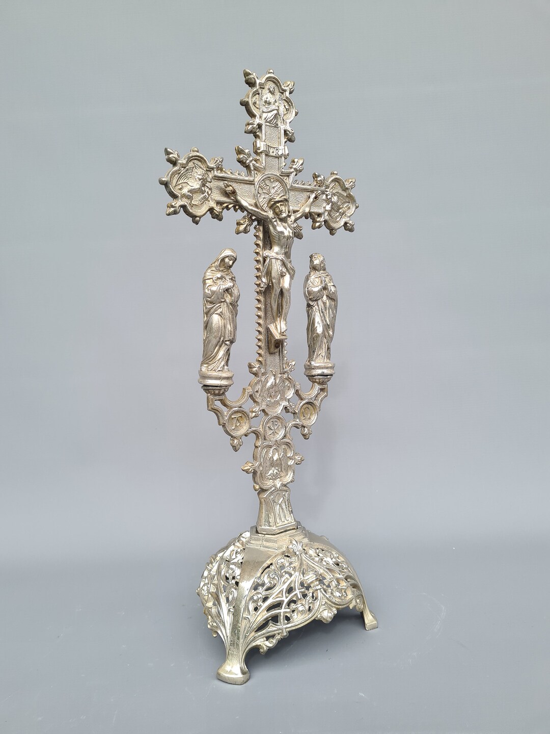 Standing Antique Religious Jesus Christ Cross Altar / Table Altar ...